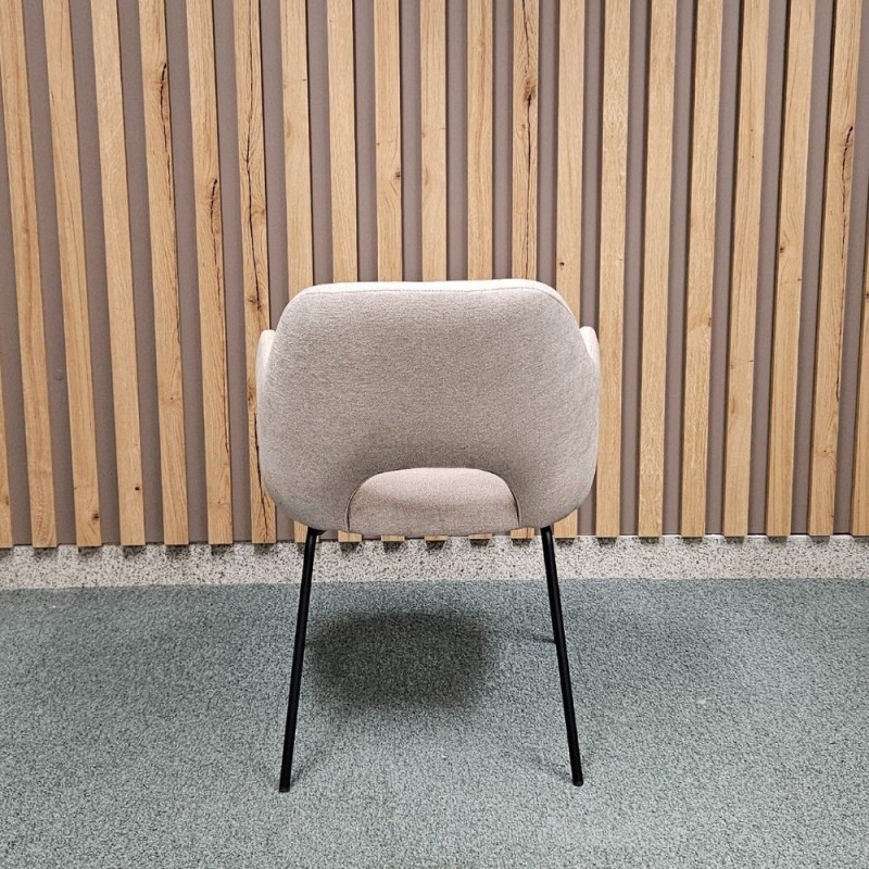 Silla con brazos y patas metalicas DALLAS MT
